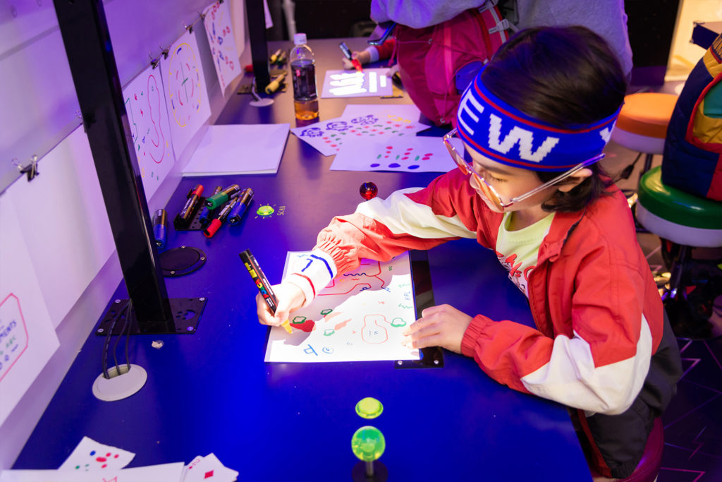 COLOR COMMANDO - COSMODULE